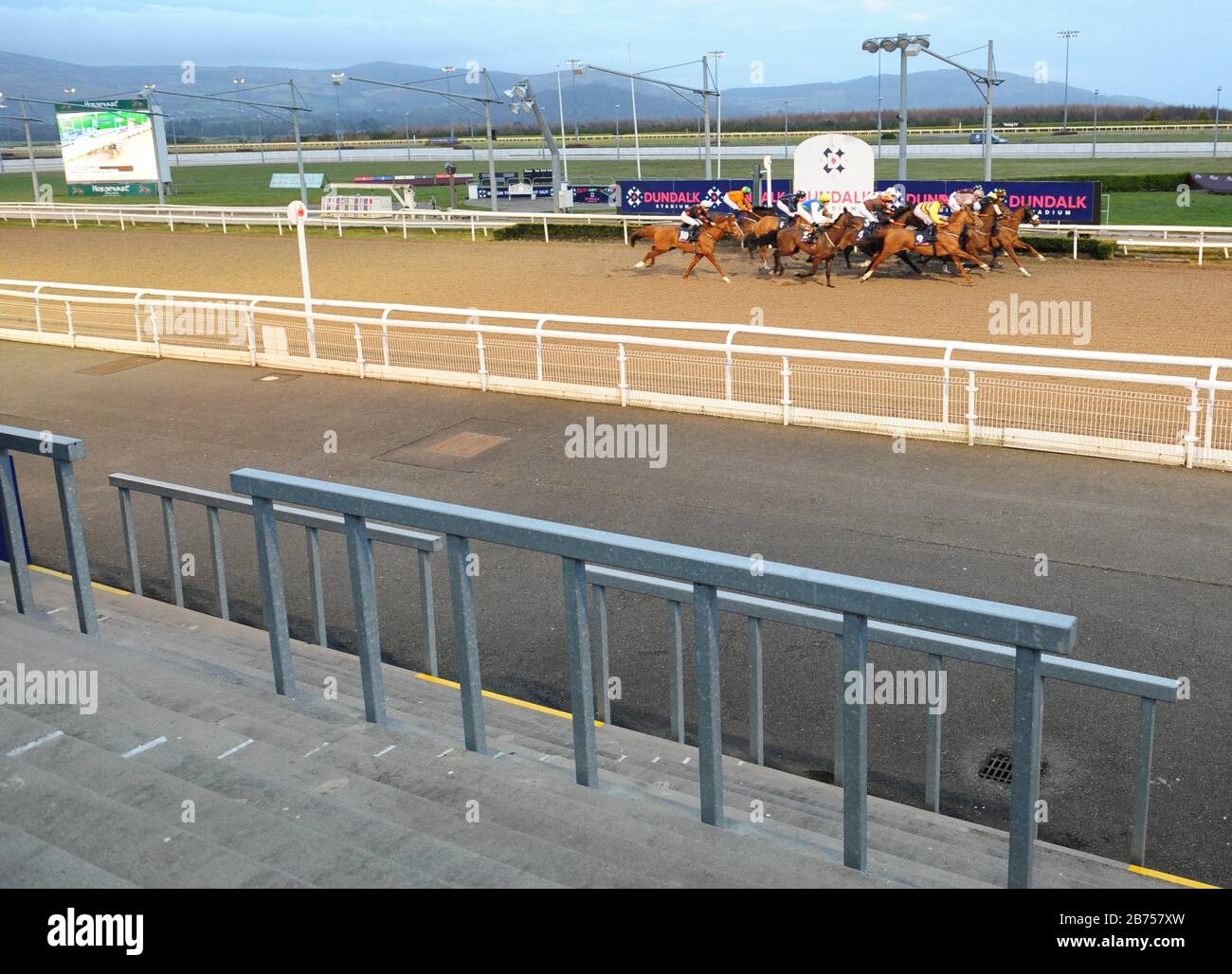 Dundalk races hi-res stock photography and images - Alamy