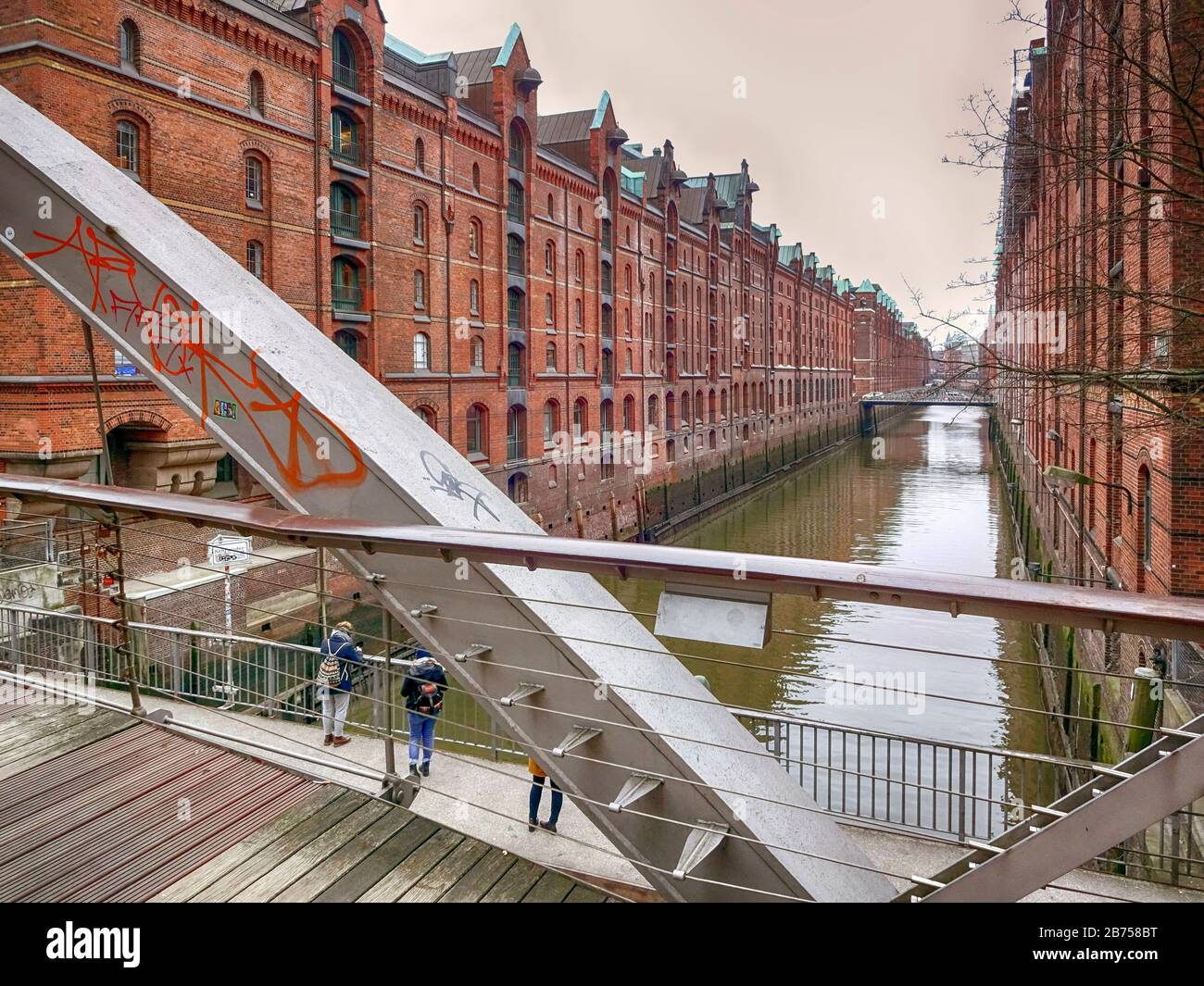 Worlds largest historic warehouse complex hi-res stock photography and ...