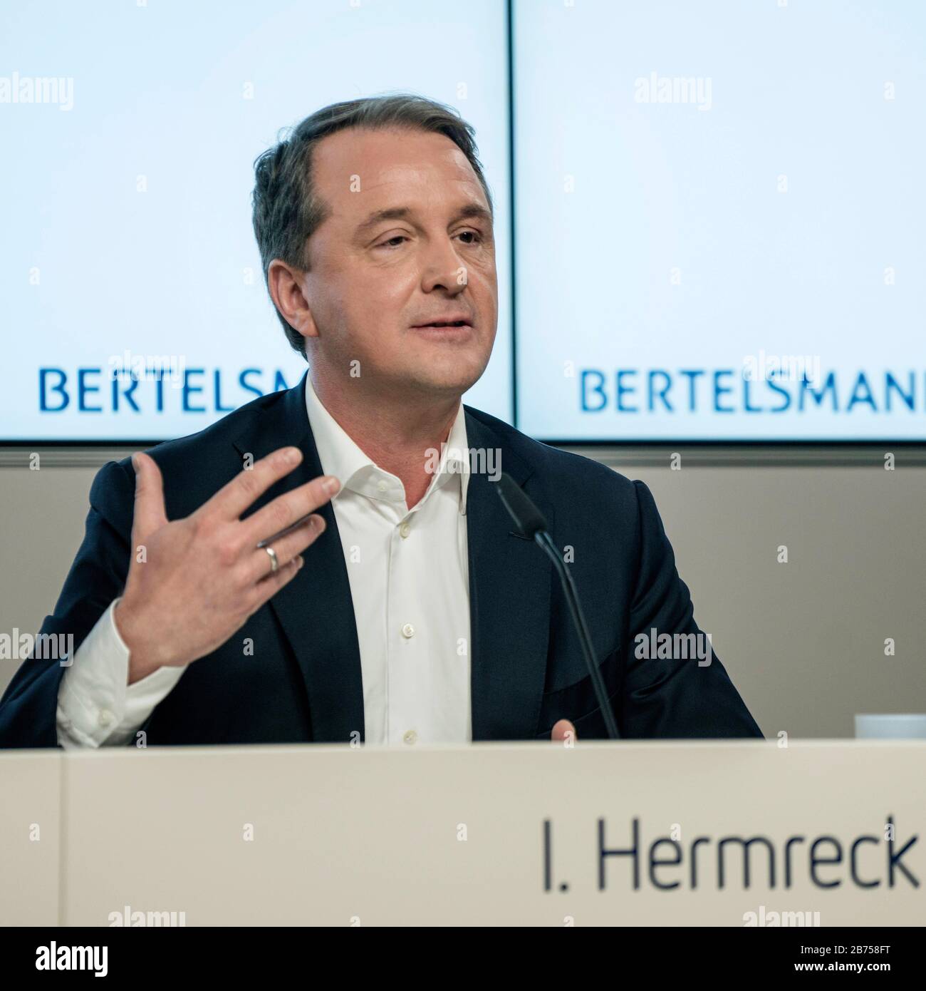 Member executive board hi-res stock photography and images - Alamy