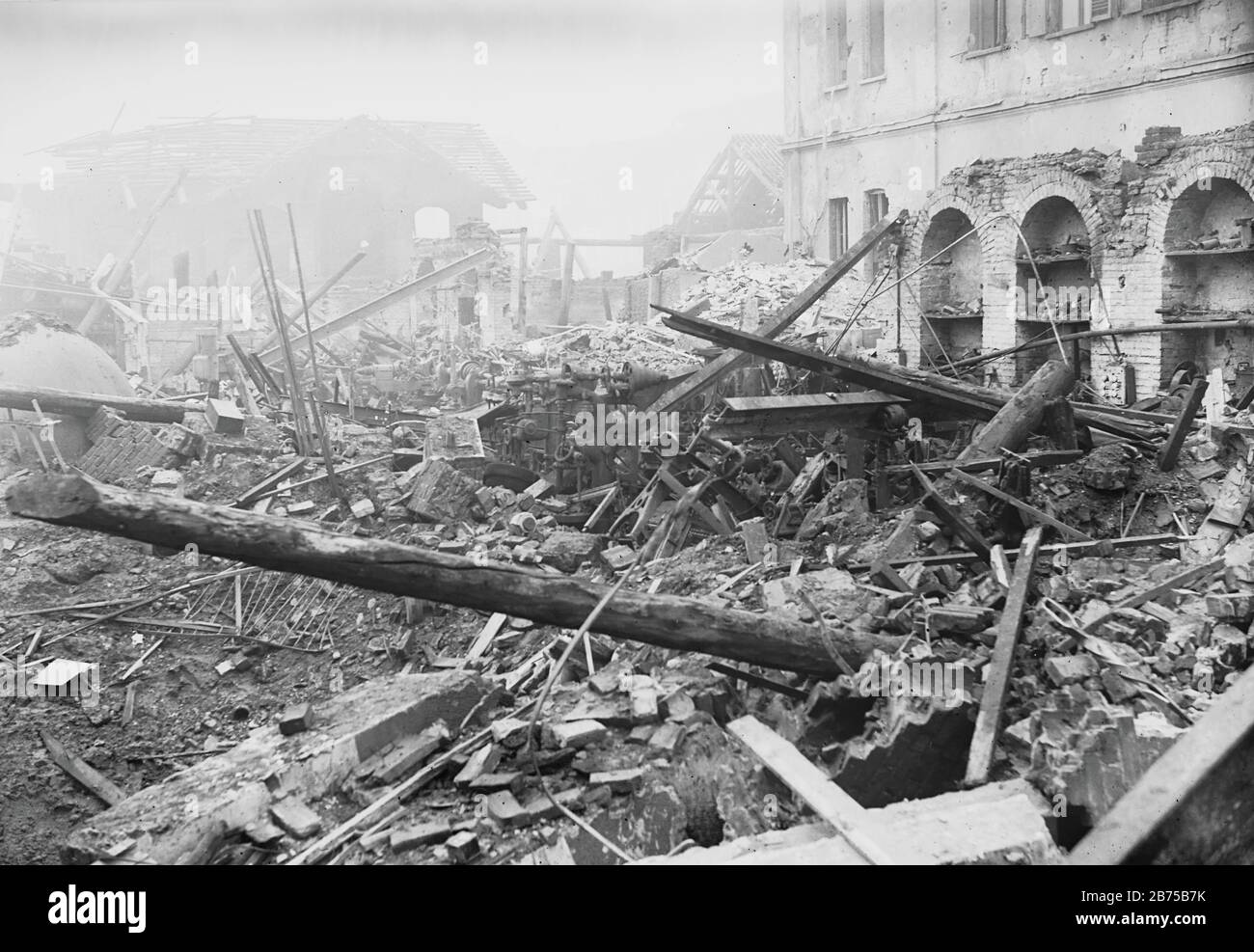 1930-1940. Vintages photos of Fiat Big Motors factory , fabbrica Grandi ...