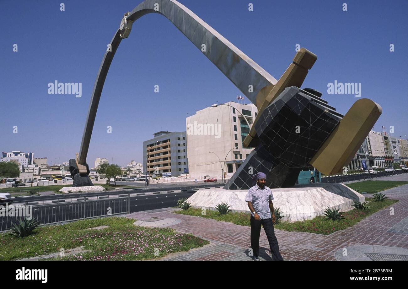 Sword gate monument hi-res stock photography and images - Alamy