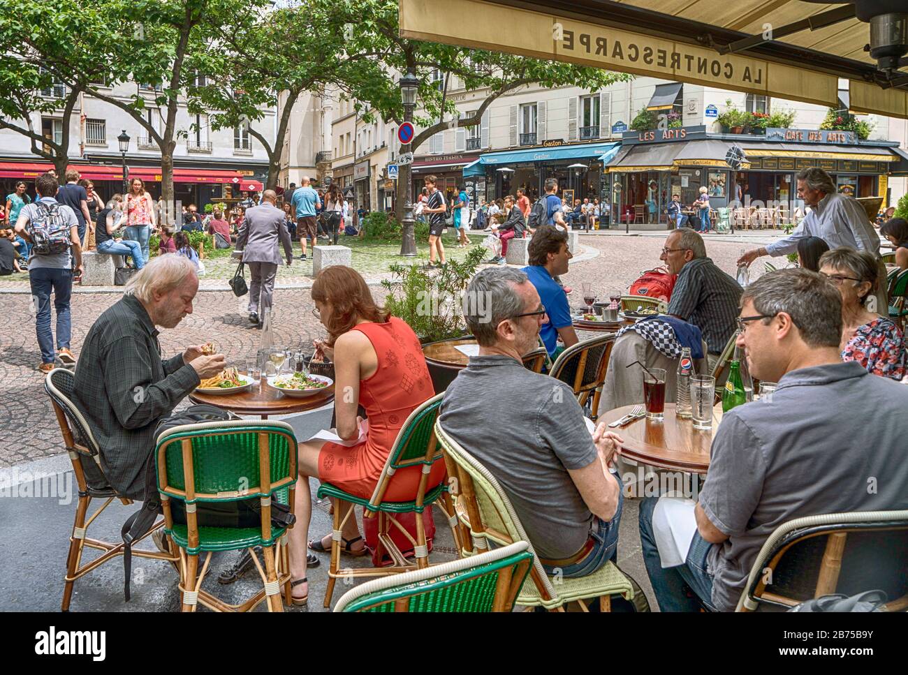 Place De La Contrescarpe Paris High Resolution Stock Photography and ...
