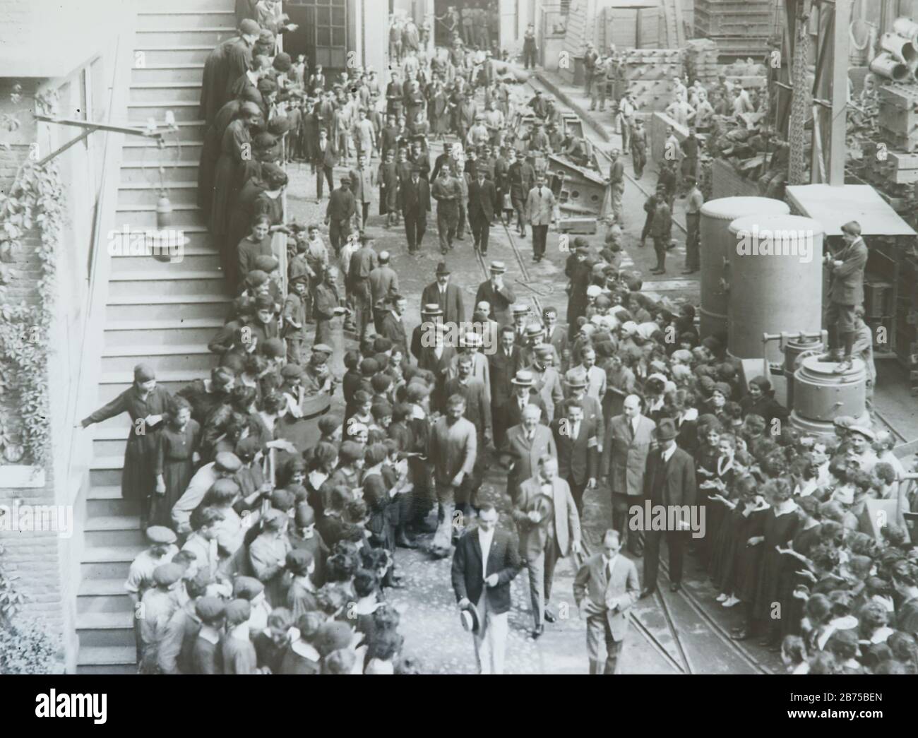 1930-1940. Vintages photos of Fiat Big Motors factory , fabbrica Grandi ...