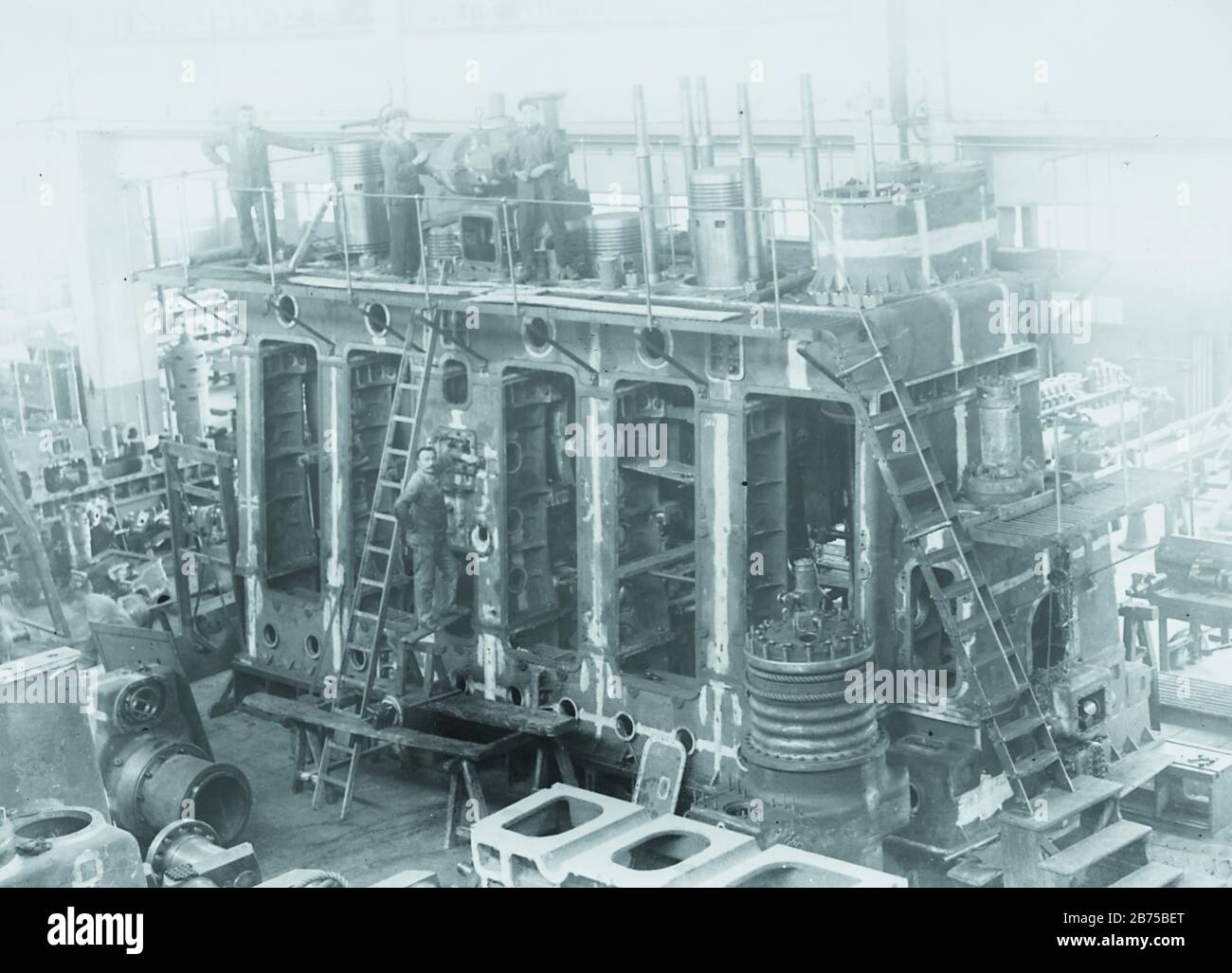 1930-1940. Vintages photos of Fiat Big Motors factory , fabbrica Grandi ...