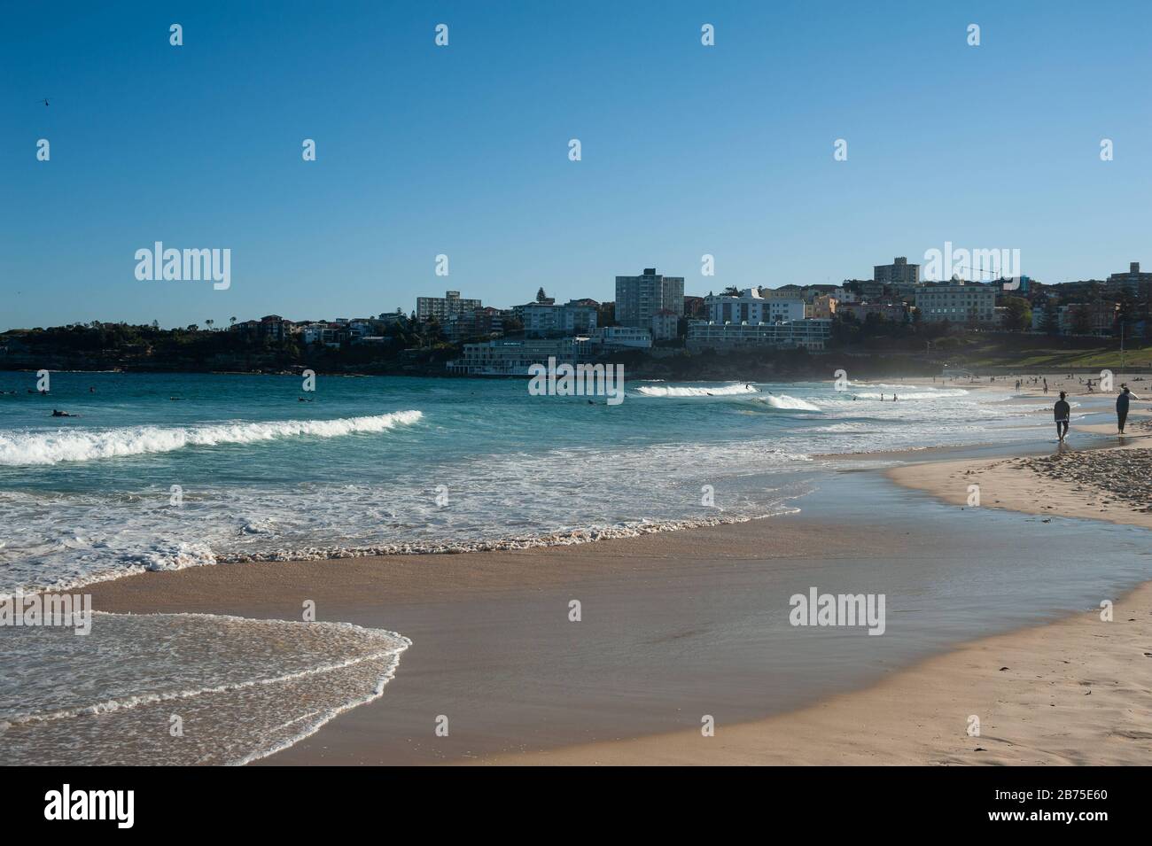 21.09.2018, Sydney, New South Wales, Australia - People at the famous ...