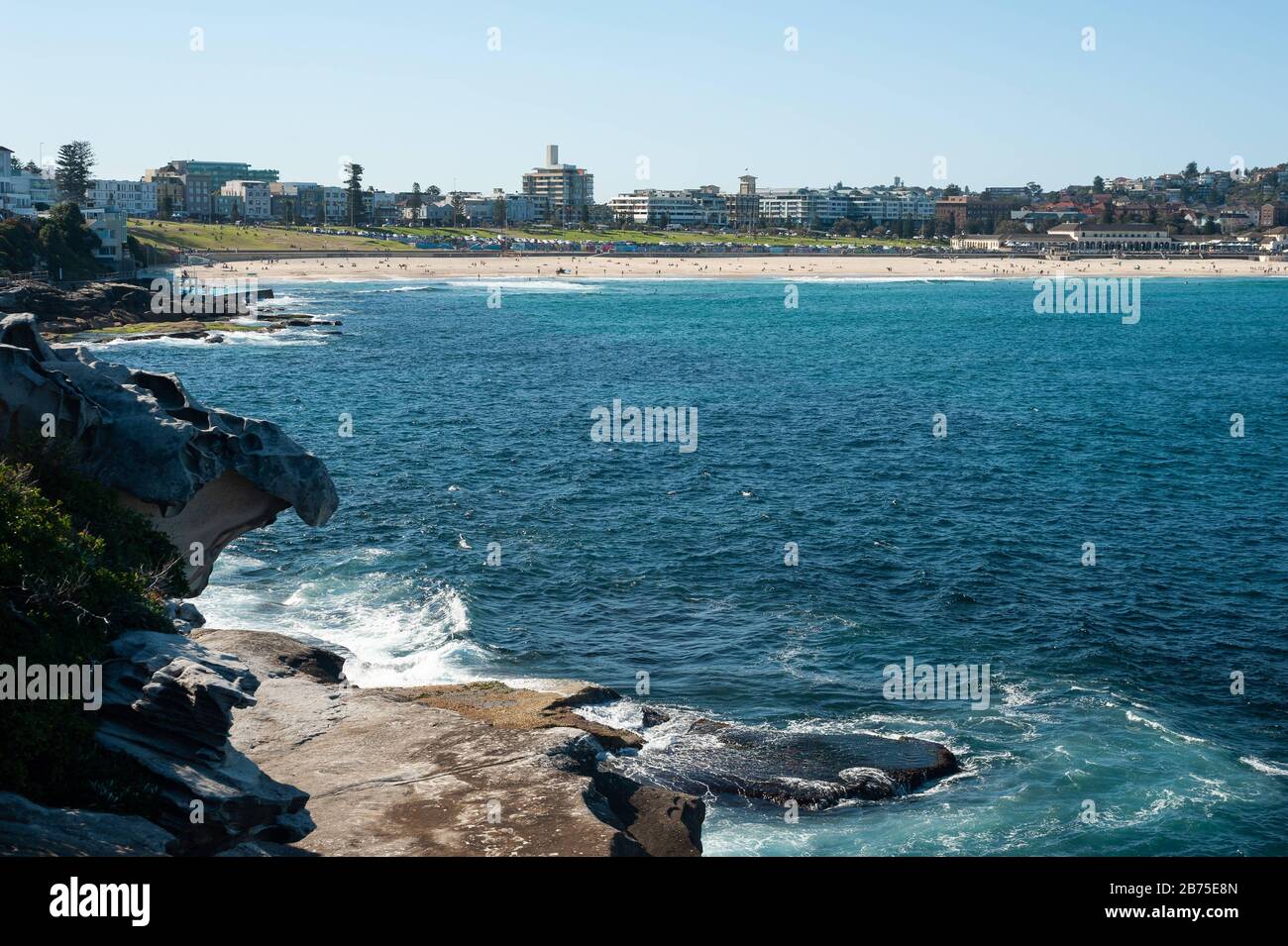 Bronte beach sydney cliff walk hi-res stock photography and images - Alamy