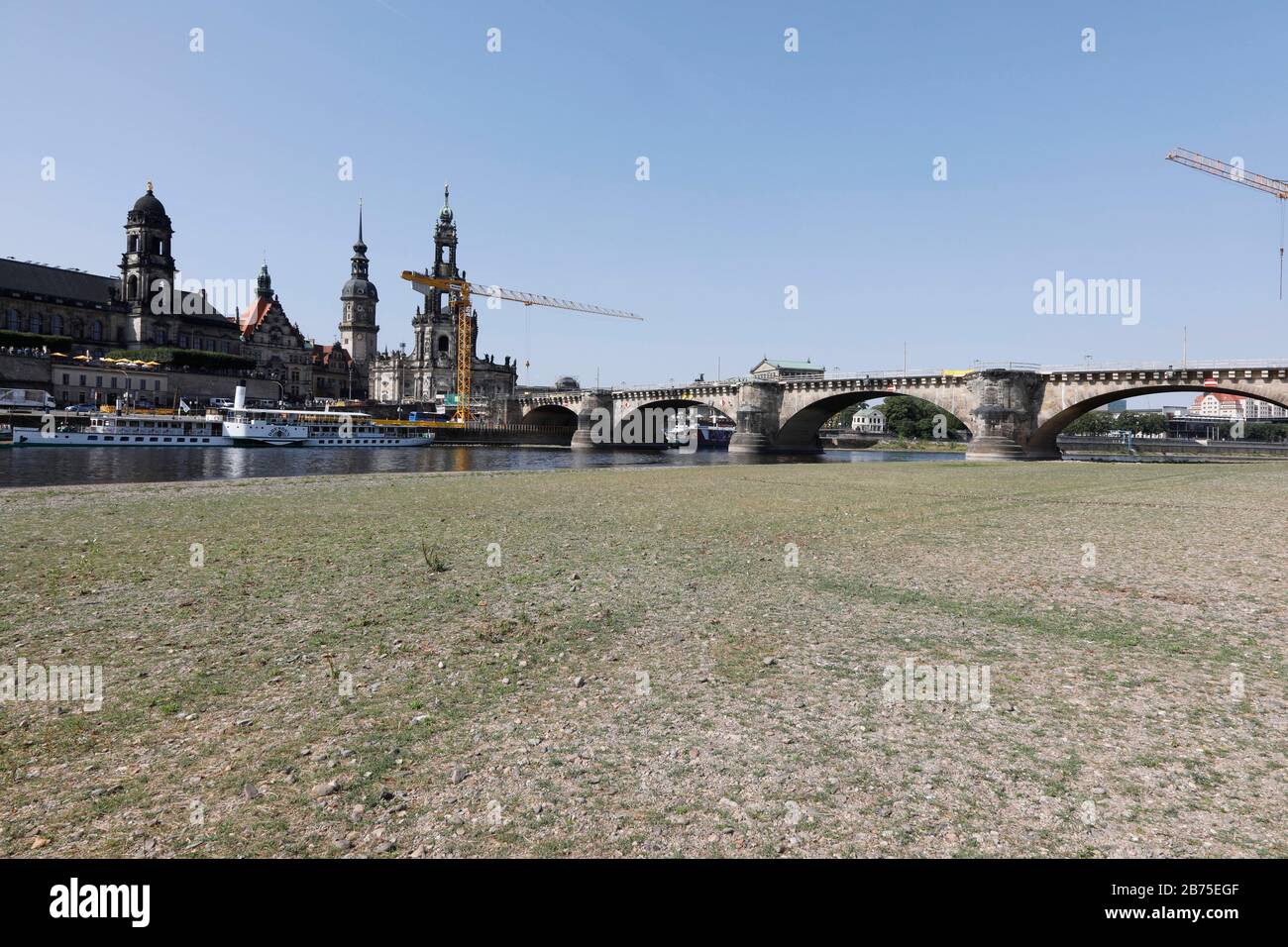 Dresdens frauenkirche hi-res stock photography and images - Alamy