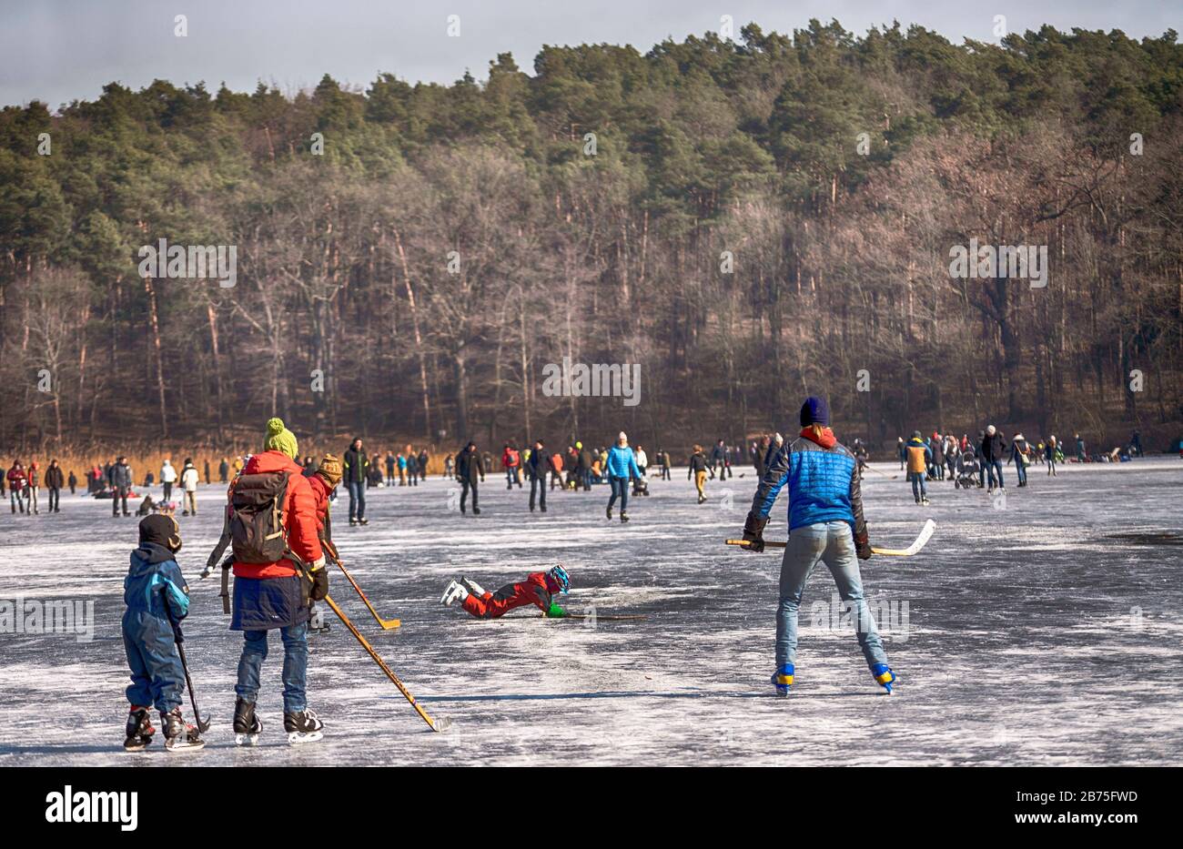 Berlin germany ice skating on hi-res stock photography and images - Alamy