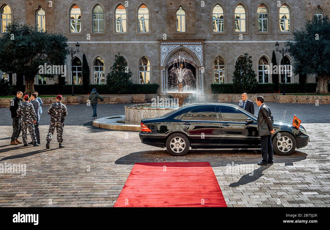 Official flag of lebanon hi-res stock photography and images - Alamy