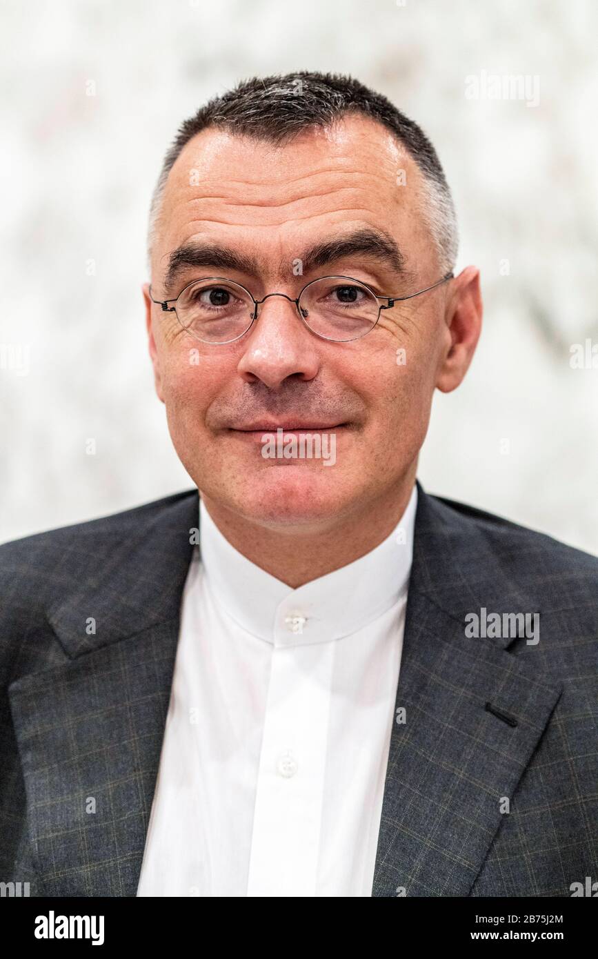 Christoph reuter hi-res stock photography and images - Alamy