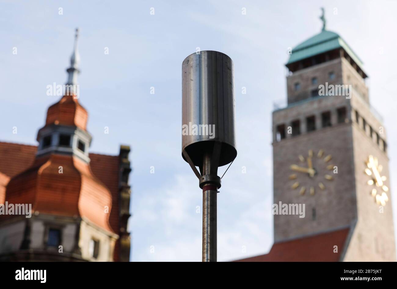 Benzene stations hi-res stock photography and images - Alamy