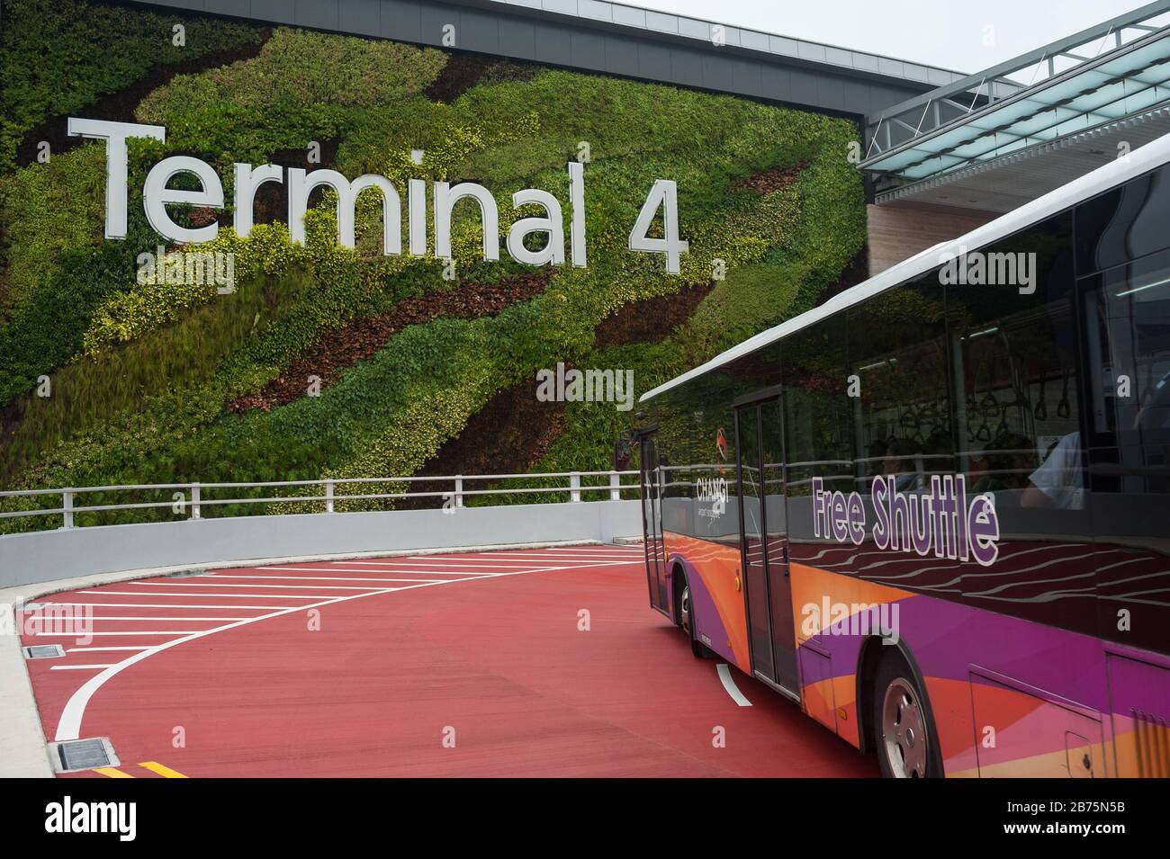 T 4 terminal hi-res stock photography and images - Alamy