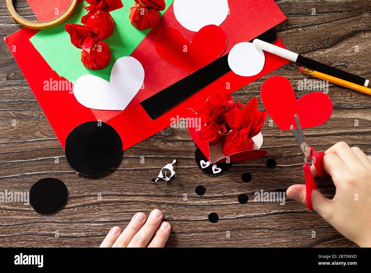 Instruction, step 10. Ladybugs gift with sweets for birthday or for ...