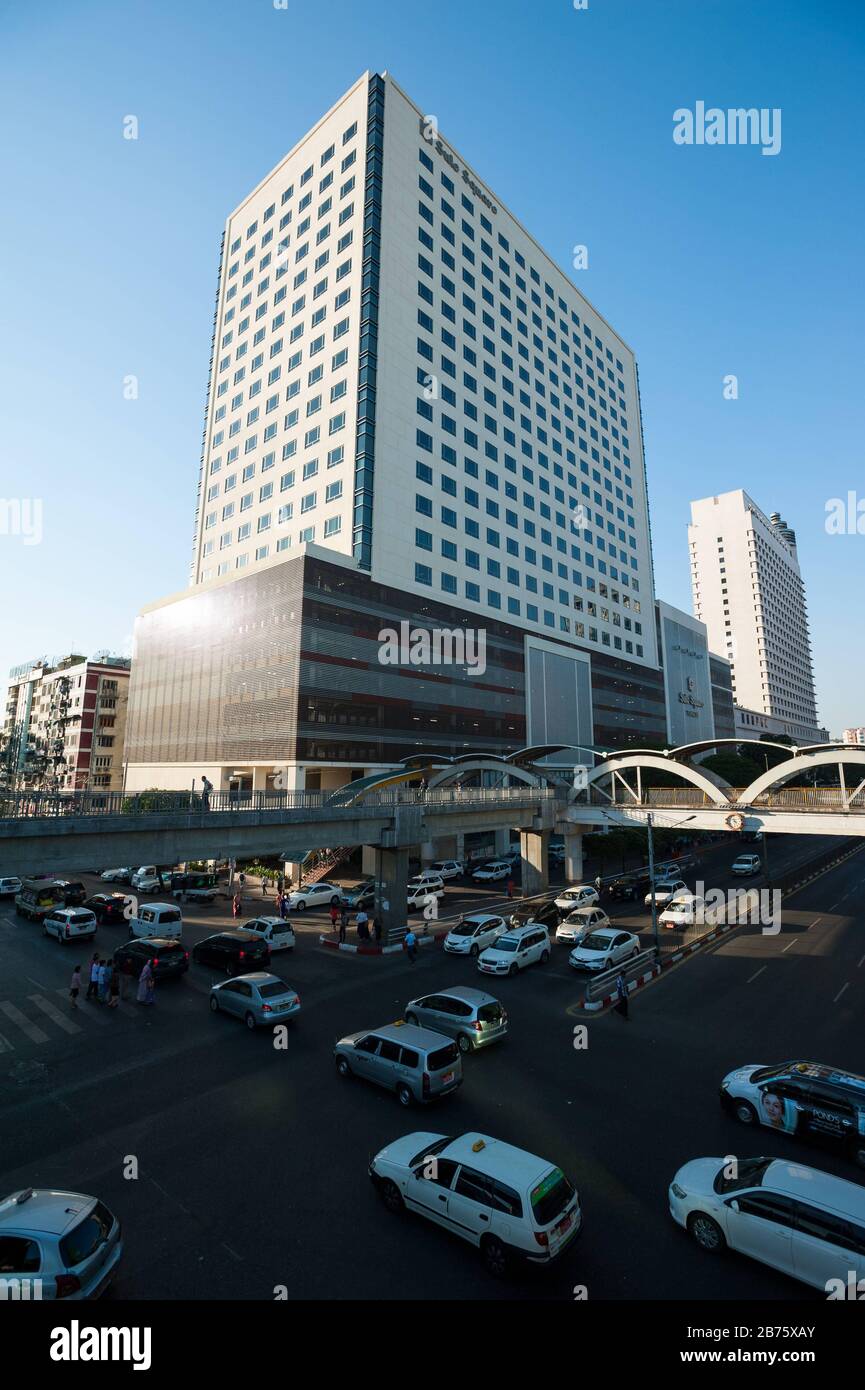 Department store in yangon hi-res stock photography and images - Alamy
