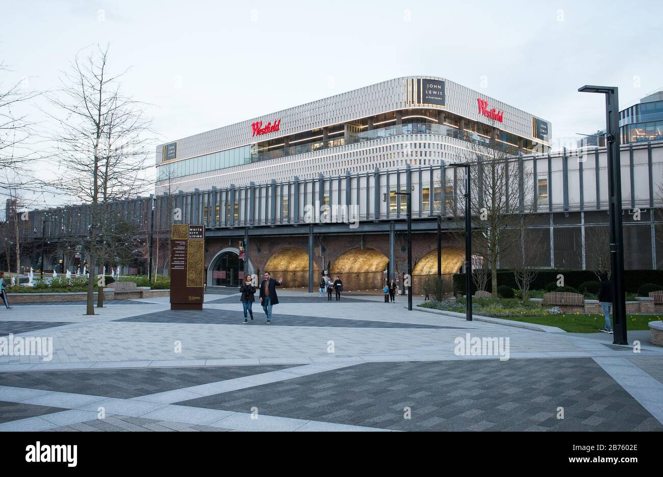 Westfield London Shopping Centre, White City, seen from Wood Lane, West ...