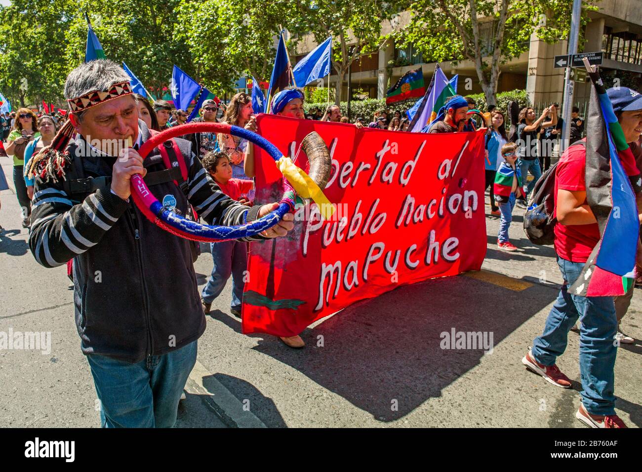 Mapuche ethnic group hi-res stock photography and images - Alamy