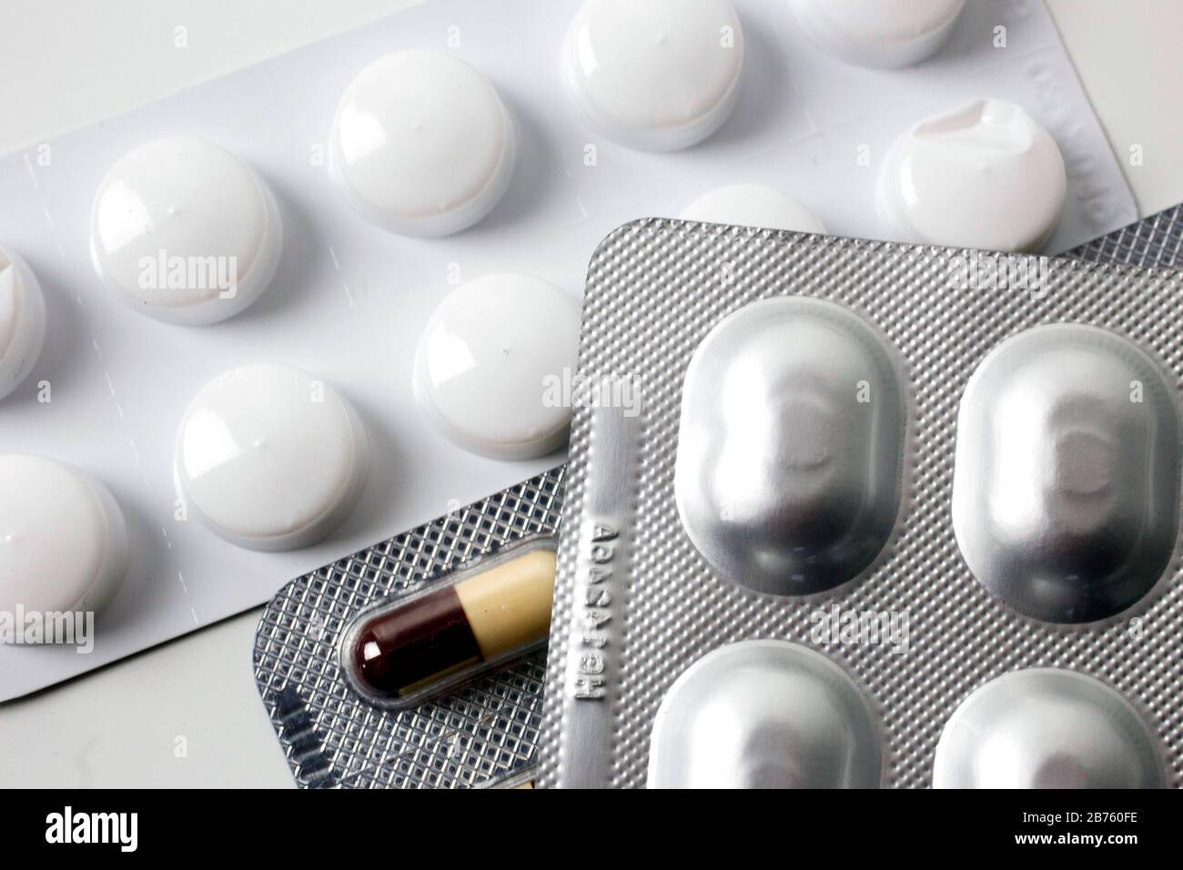 Tablets in blister packaging, on 06.12.2016. [automated translation ...