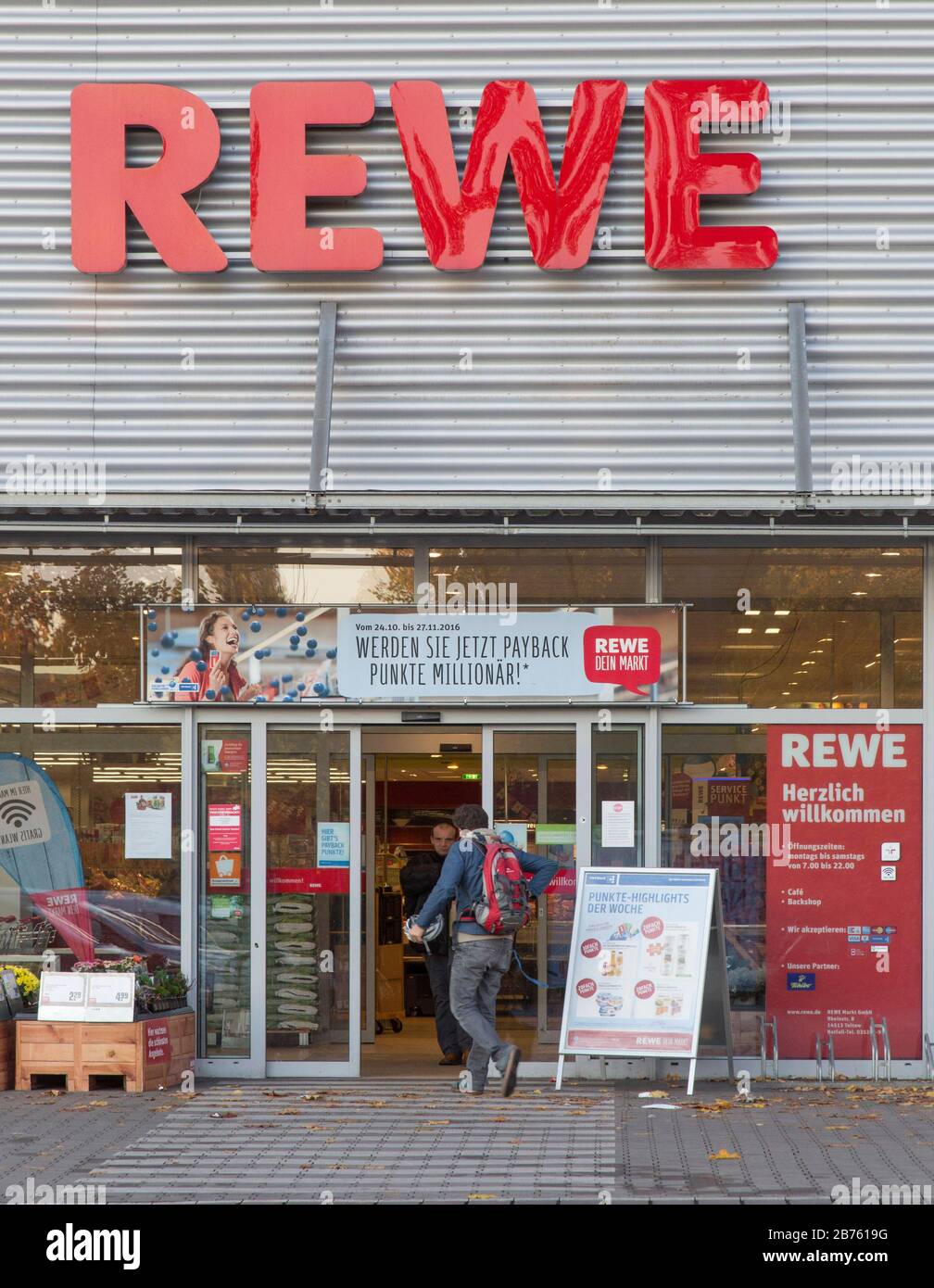 Rewe supermarket hi-res stock photography and images - Alamy