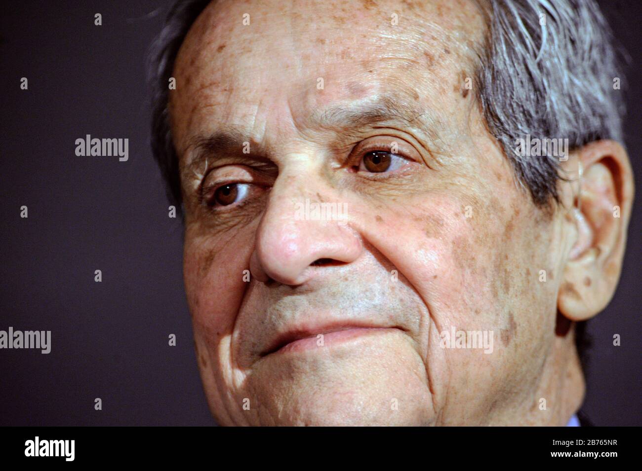 Execution witnesses hi-res stock photography and images - Alamy