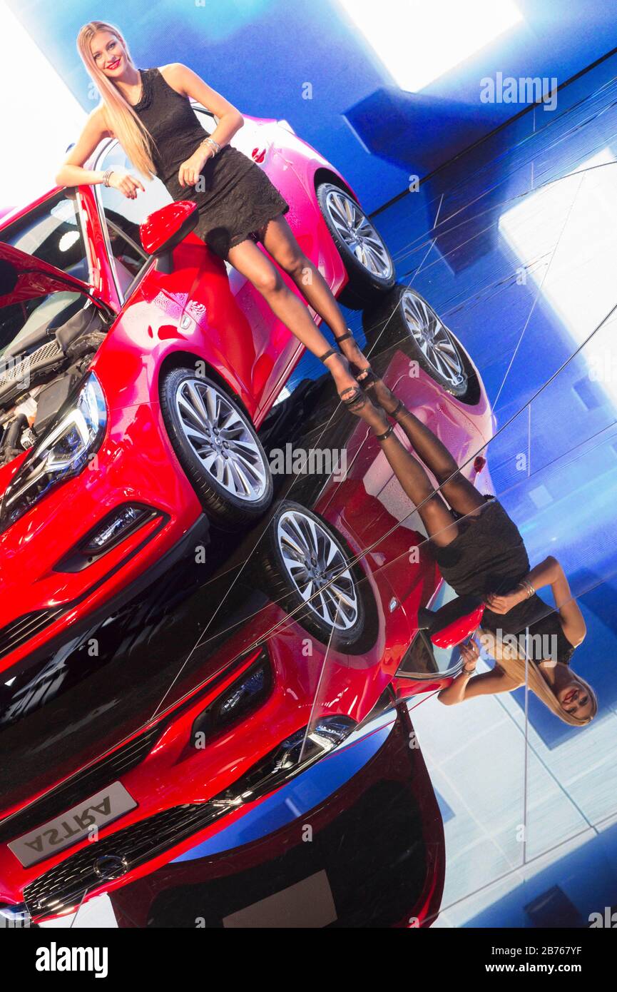 Car show hostesses hi-res stock photography and images - Alamy