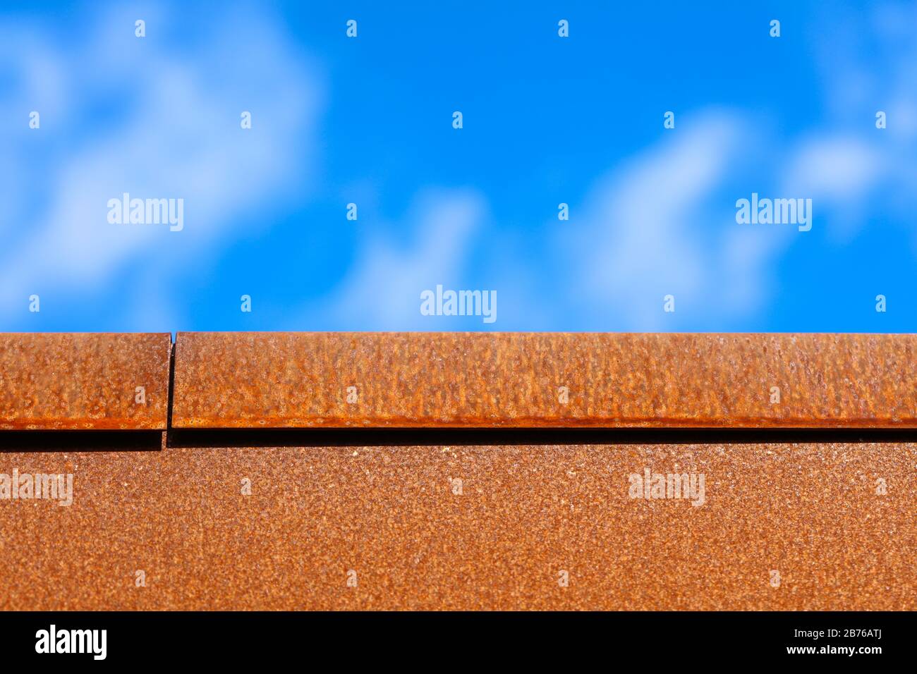 Corten steel rusted metal Stock Photo - Alamy