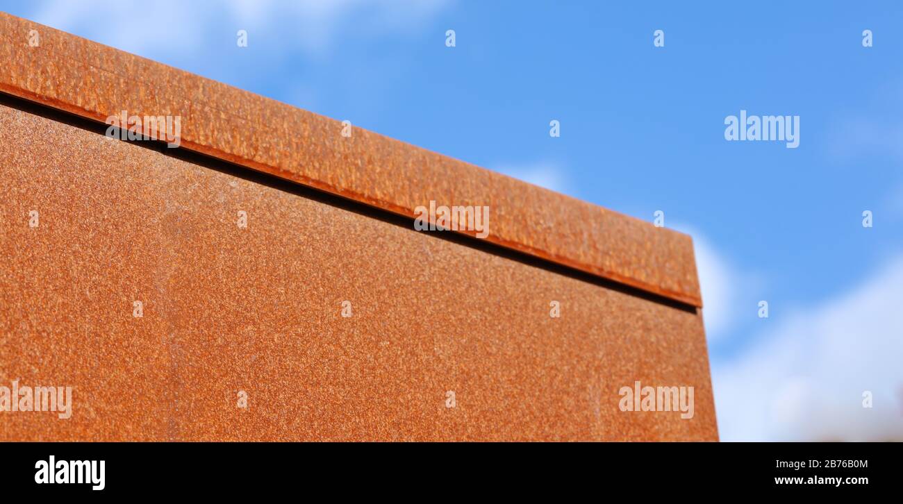 Corten steel rusted metal Stock Photo - Alamy
