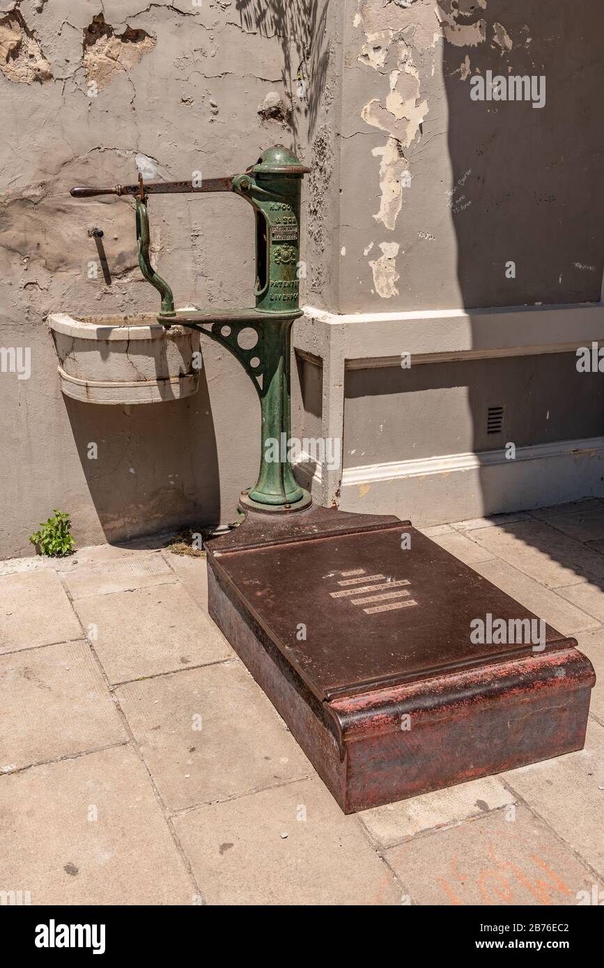 Railway weighing scales hi-res stock photography and images - Alamy