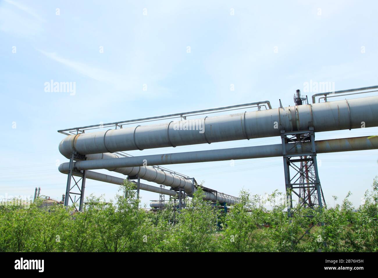 Pipelines design hi-res stock photography and images - Alamy