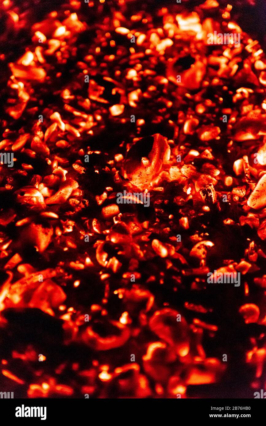 Embers close up macro hi-res stock photography and images - Alamy