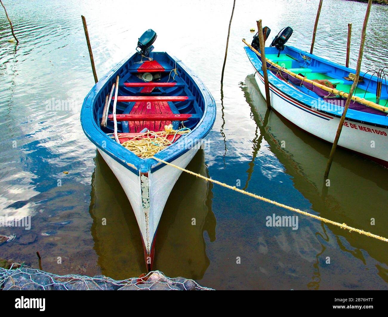 Small fishing boats mauritius hi-res stock photography and images - Alamy