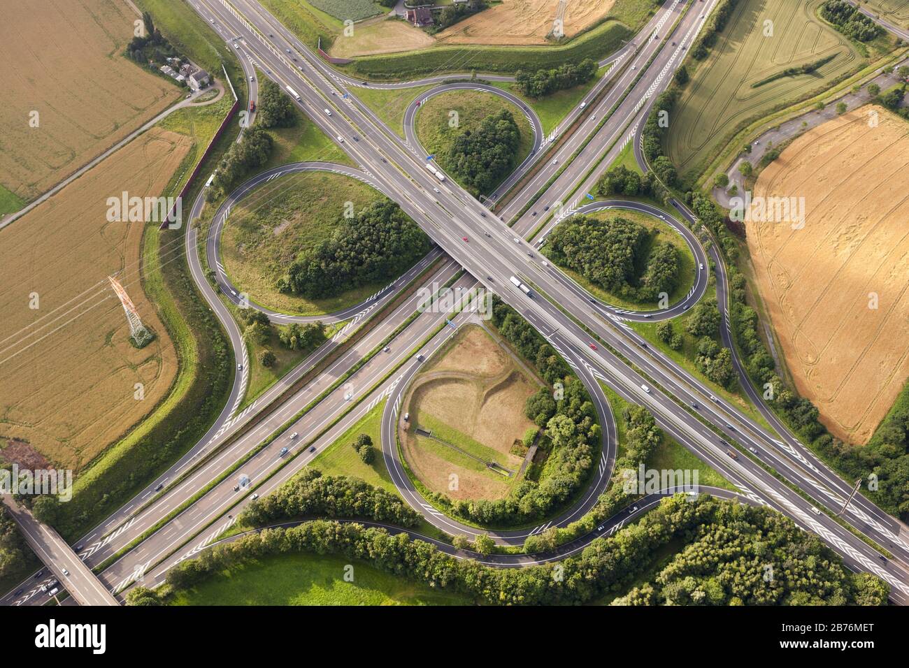 Aerial view motorway intersection hi-res stock photography and images ...