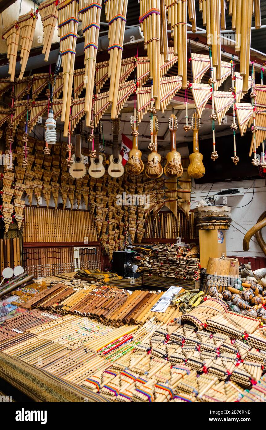 Charango peruano hi-res stock photography and images - Alamy
