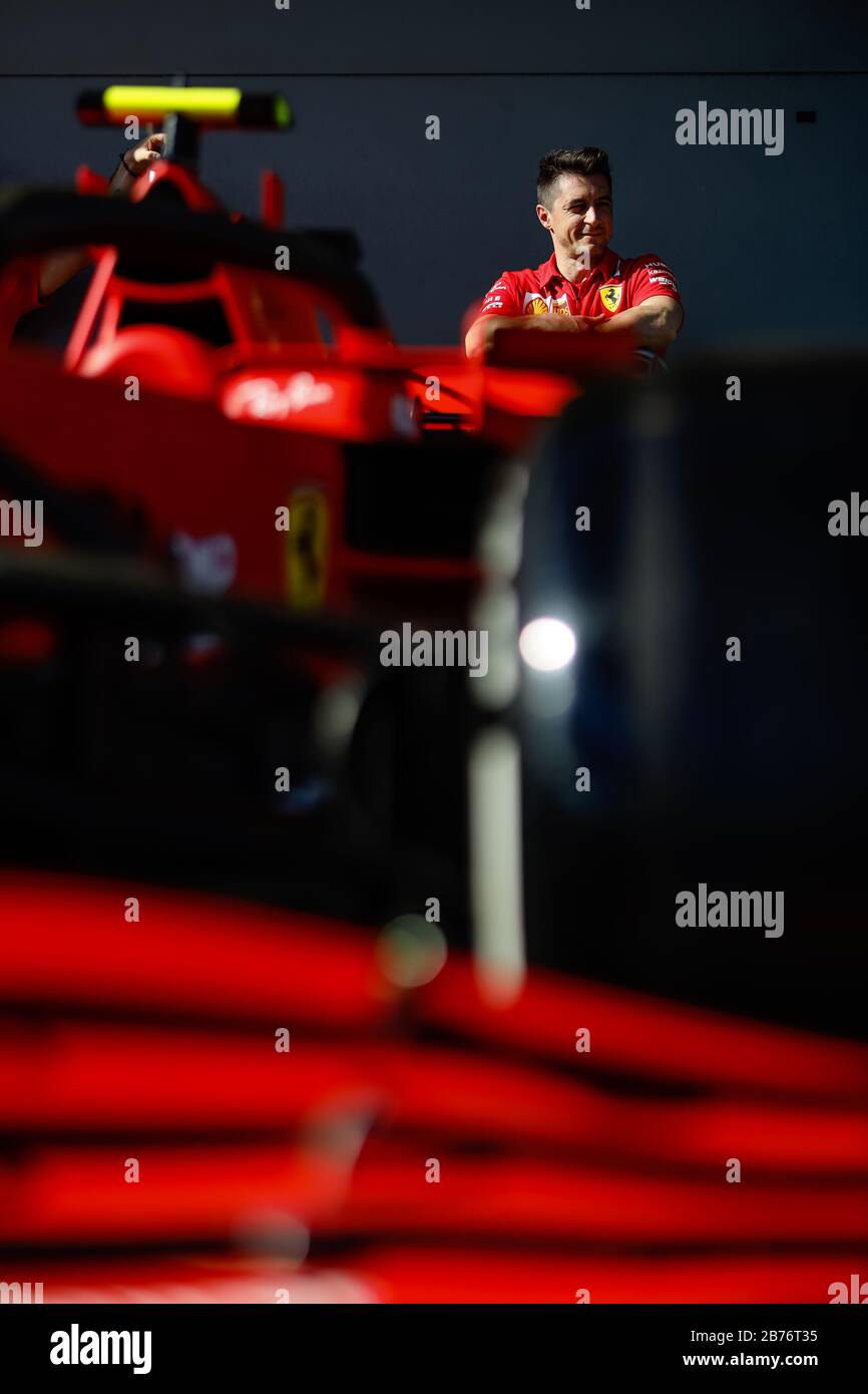 Ferrari tyre engineer hi-res stock photography and images - Alamy