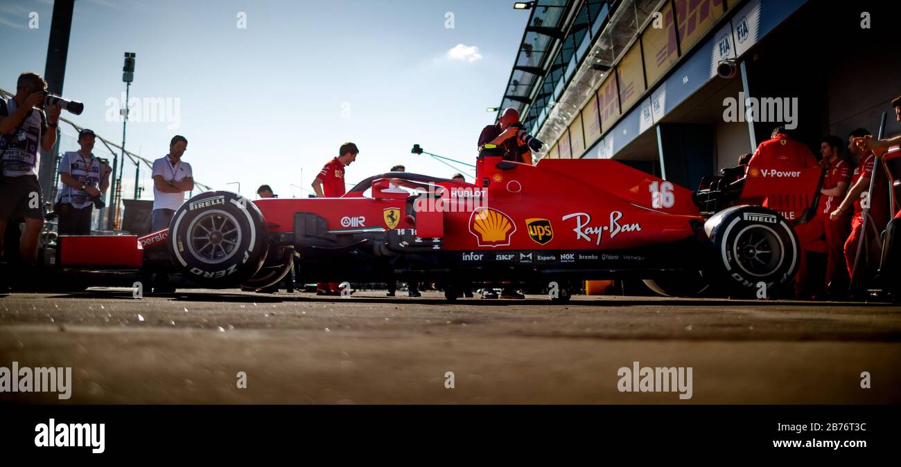 Ferrari f1 garage hi-res stock photography and images - Alamy