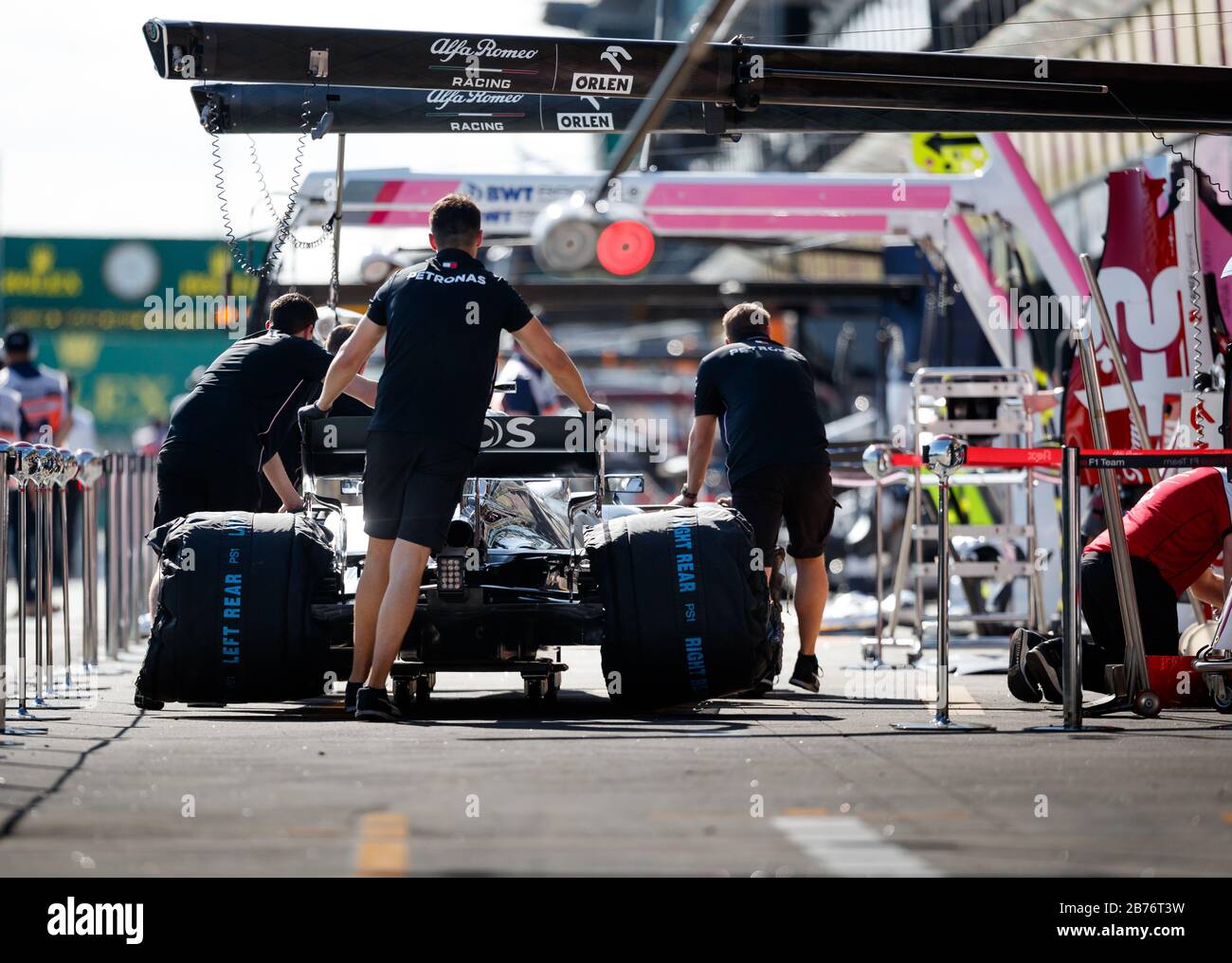 Mercedes formula one pit crew hi-res stock photography and images - Alamy