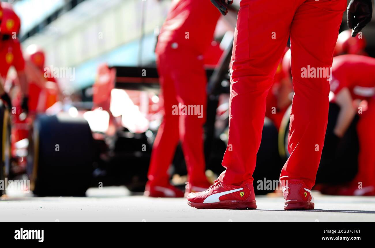 Ferrari f1 pit crew hi-res stock photography and images - Alamy