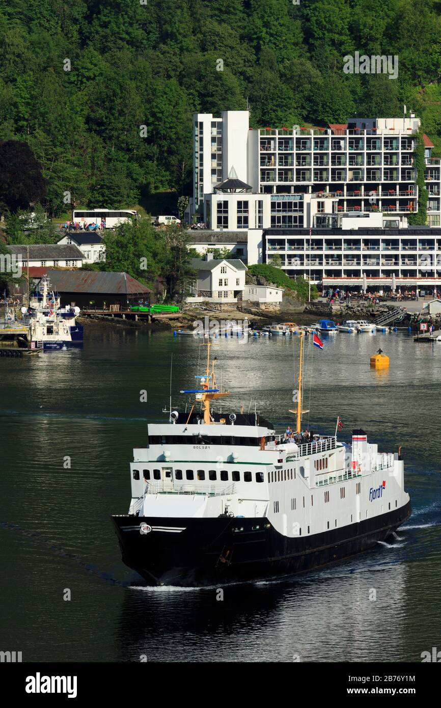 Ferry in geiranger fjord hi-res stock photography and images - Alamy