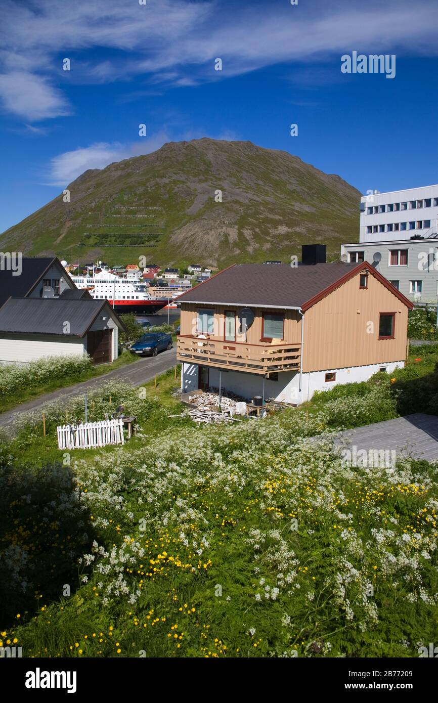 Houses in Honningsvag Port, Mageroya Island, Finnmark Region, Arctic ...