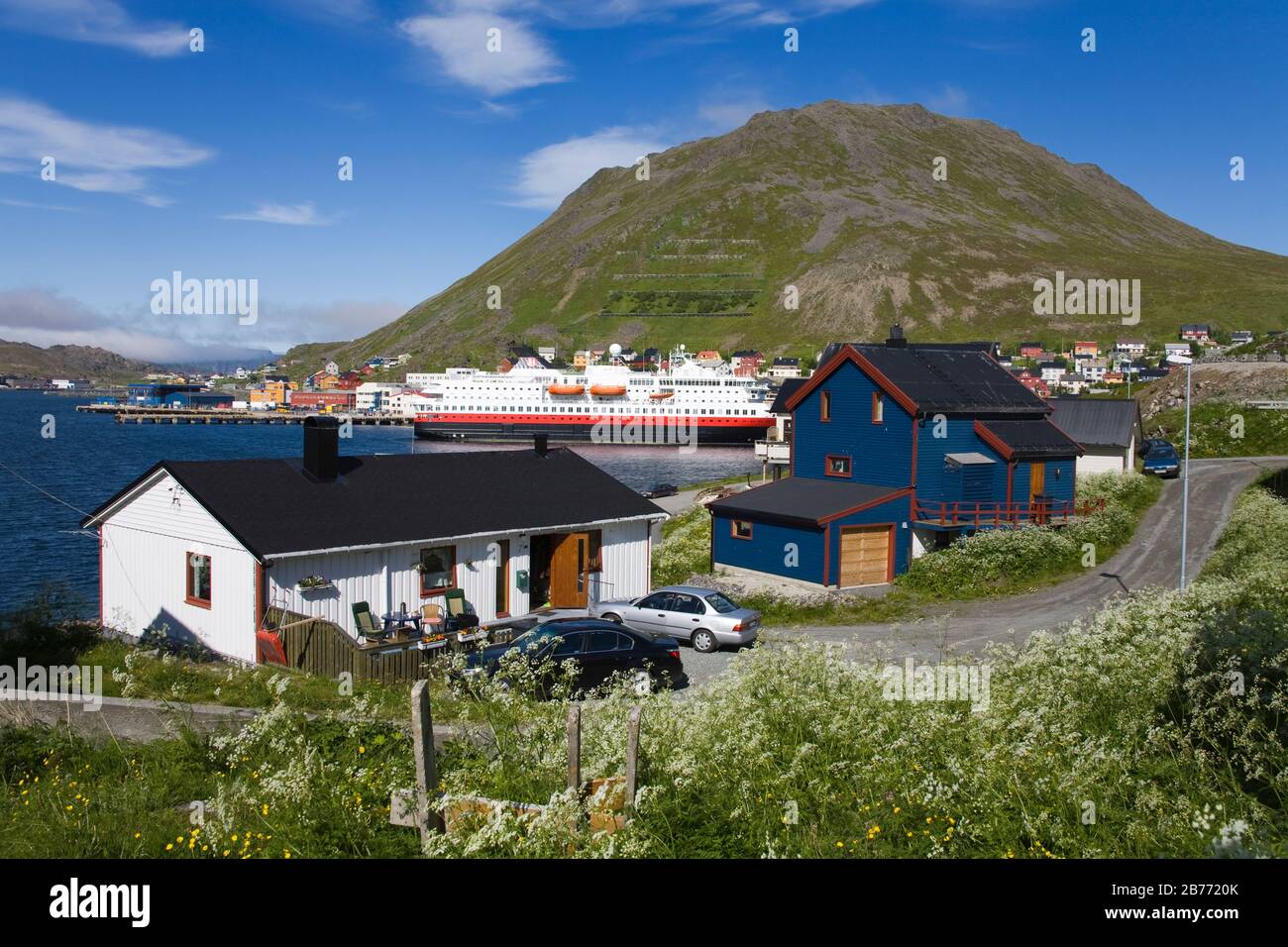 Houses in Honningsvag Port, Mageroya Island, Finnmark Region, Arctic ...