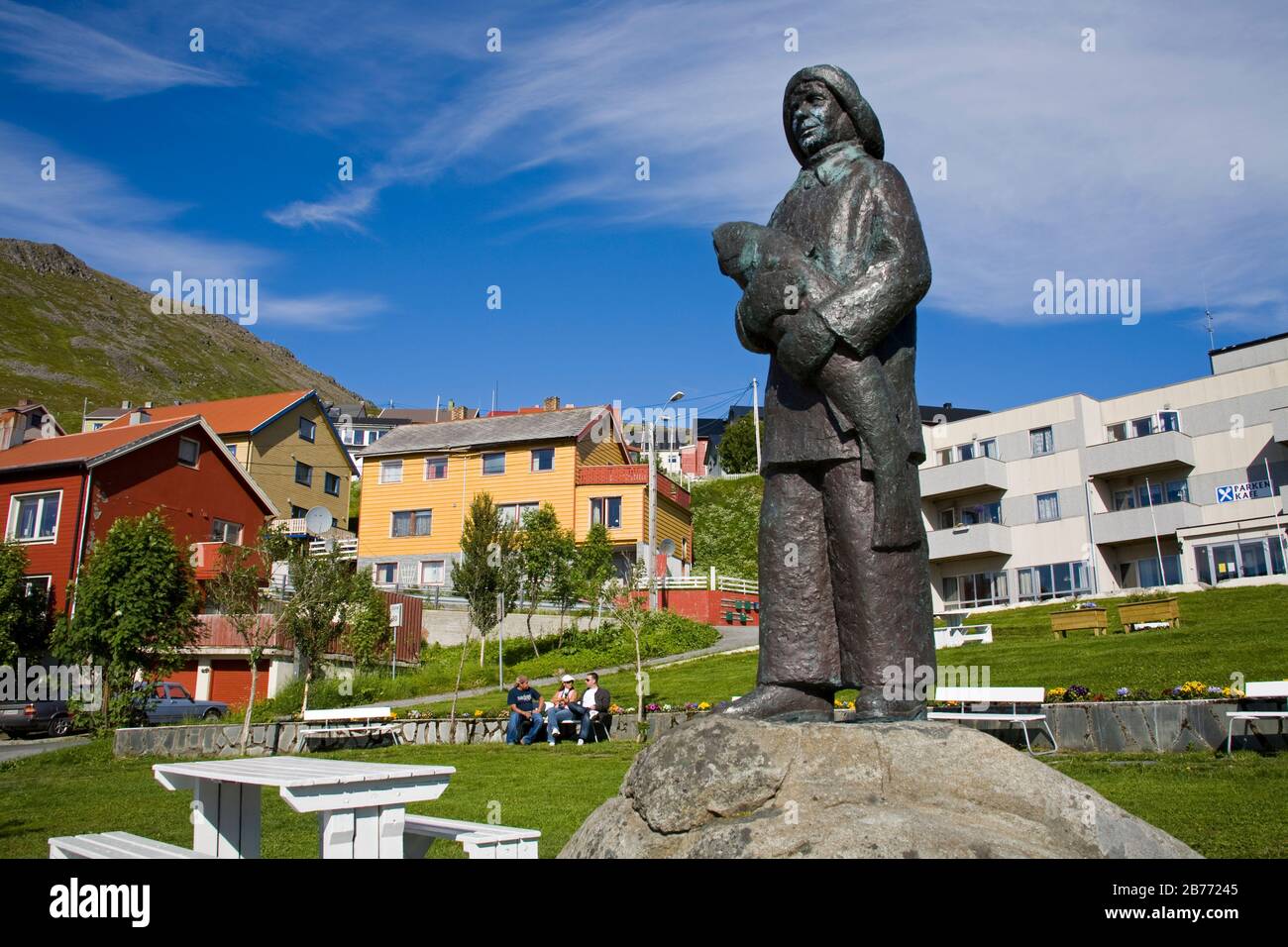 "Skarungen" Sculpture by Trygve Dammen, Honningsvag Port, Mageroya ...