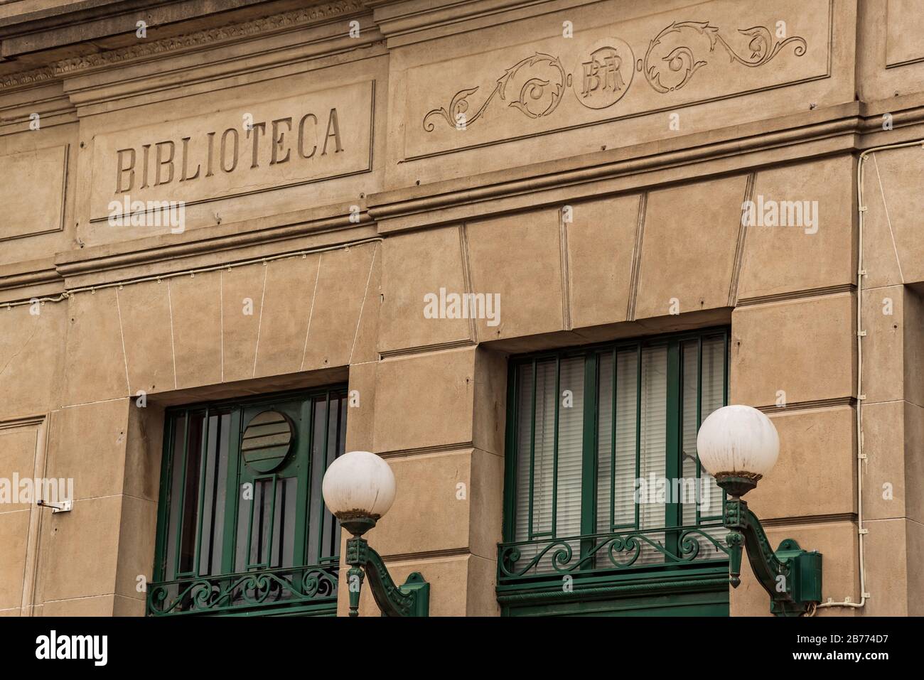 Biblioteca in hi-res stock photography and images - Alamy
