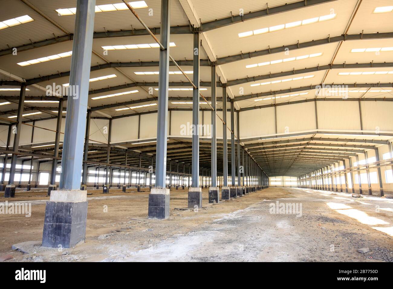 Factory workshop, Steel frame structure at construction site Stock ...