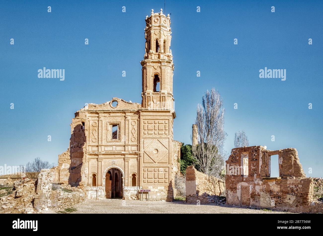 Ruined stone brown building during daytime Stock Photo - Alamy