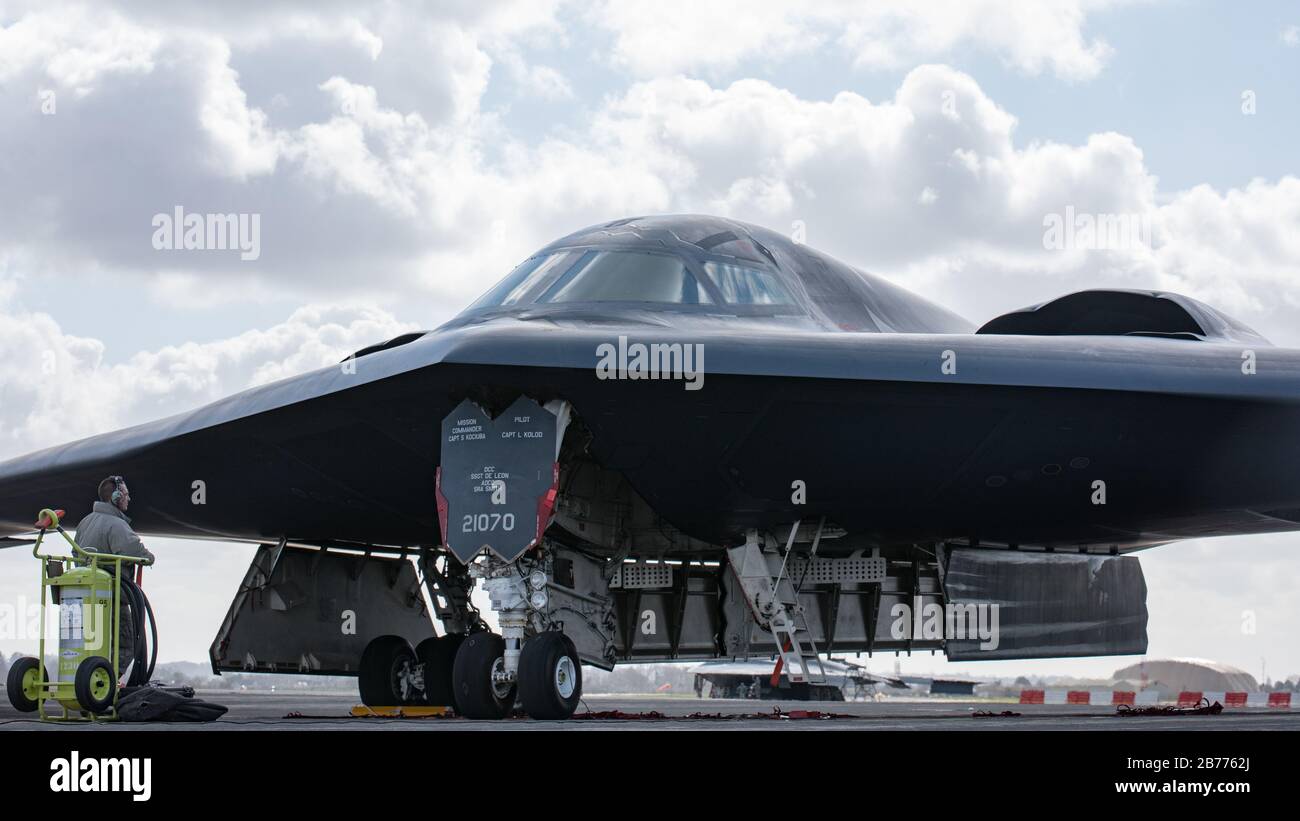 509th maintenance squadron hi-res stock photography and images - Alamy