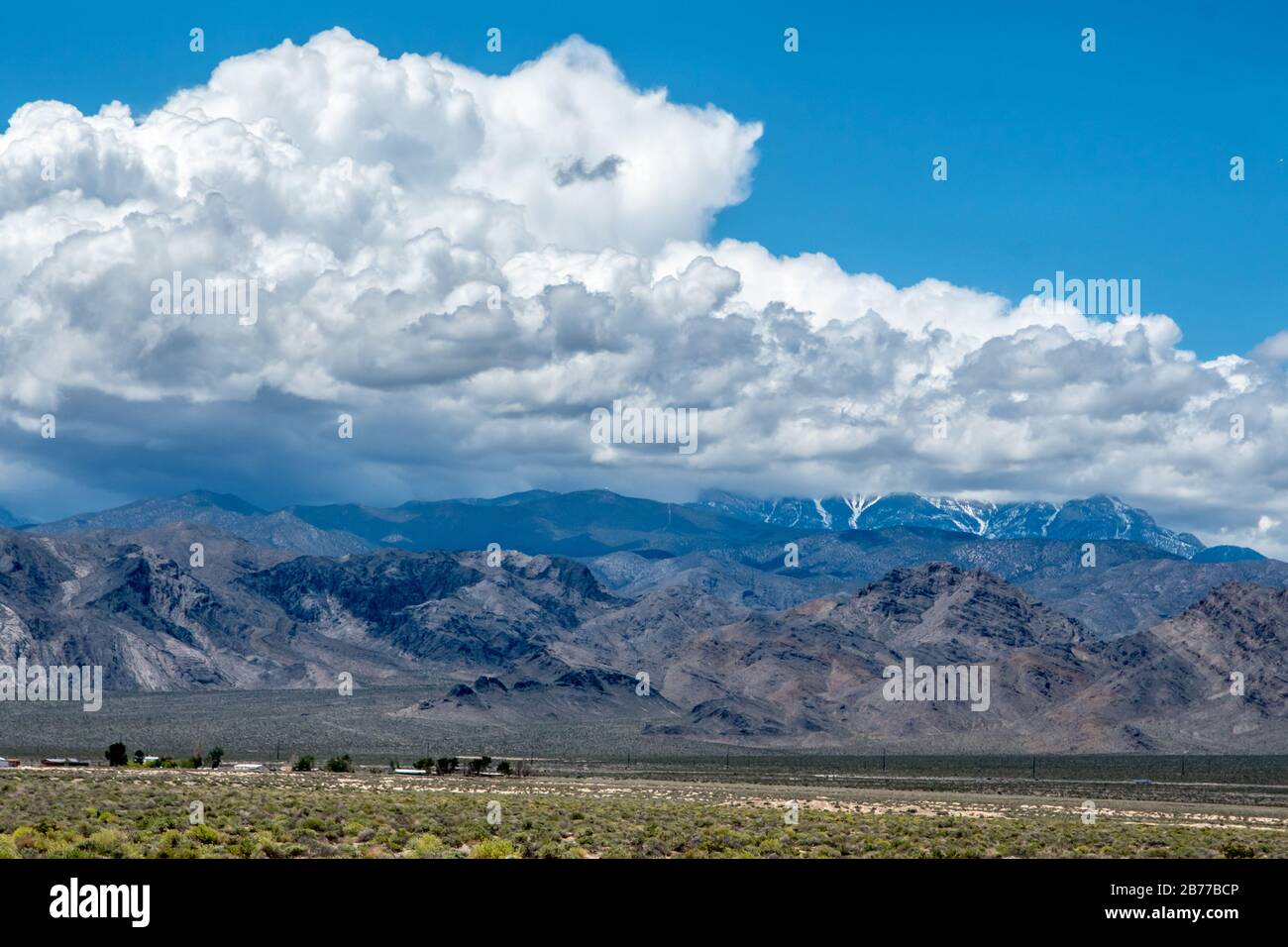 Spring Mountains range in Nevada USA Stock Photo - Alamy