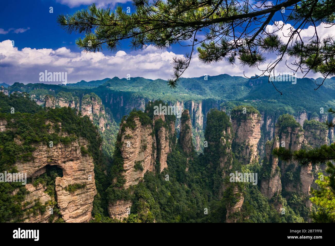 Wulingyuan national park hi-res stock photography and images - Alamy