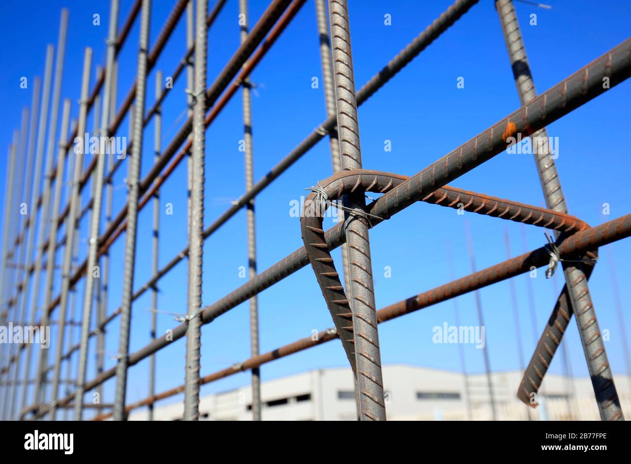 Steel grid on the construction site Stock Photo - Alamy