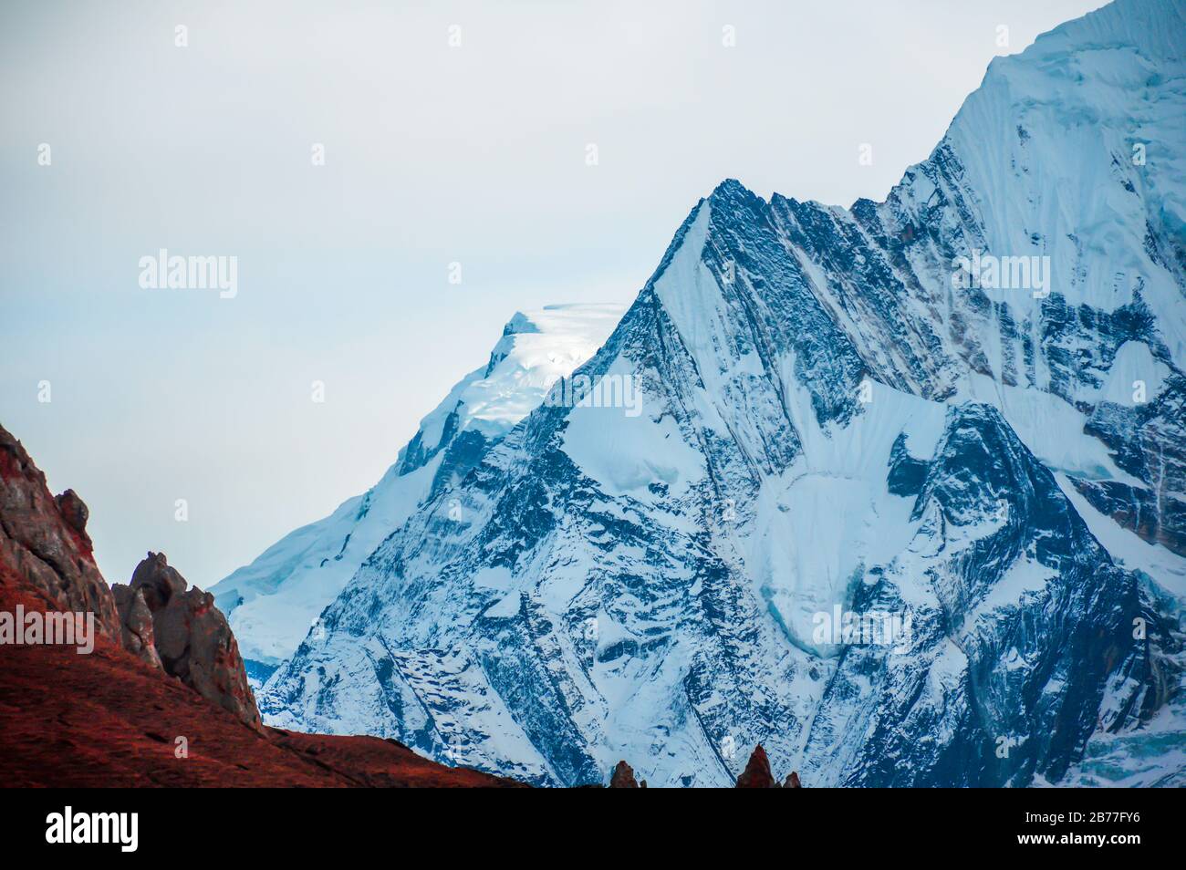 Closeup view of snow mountain Manang Nepal Stock Photo - Alamy