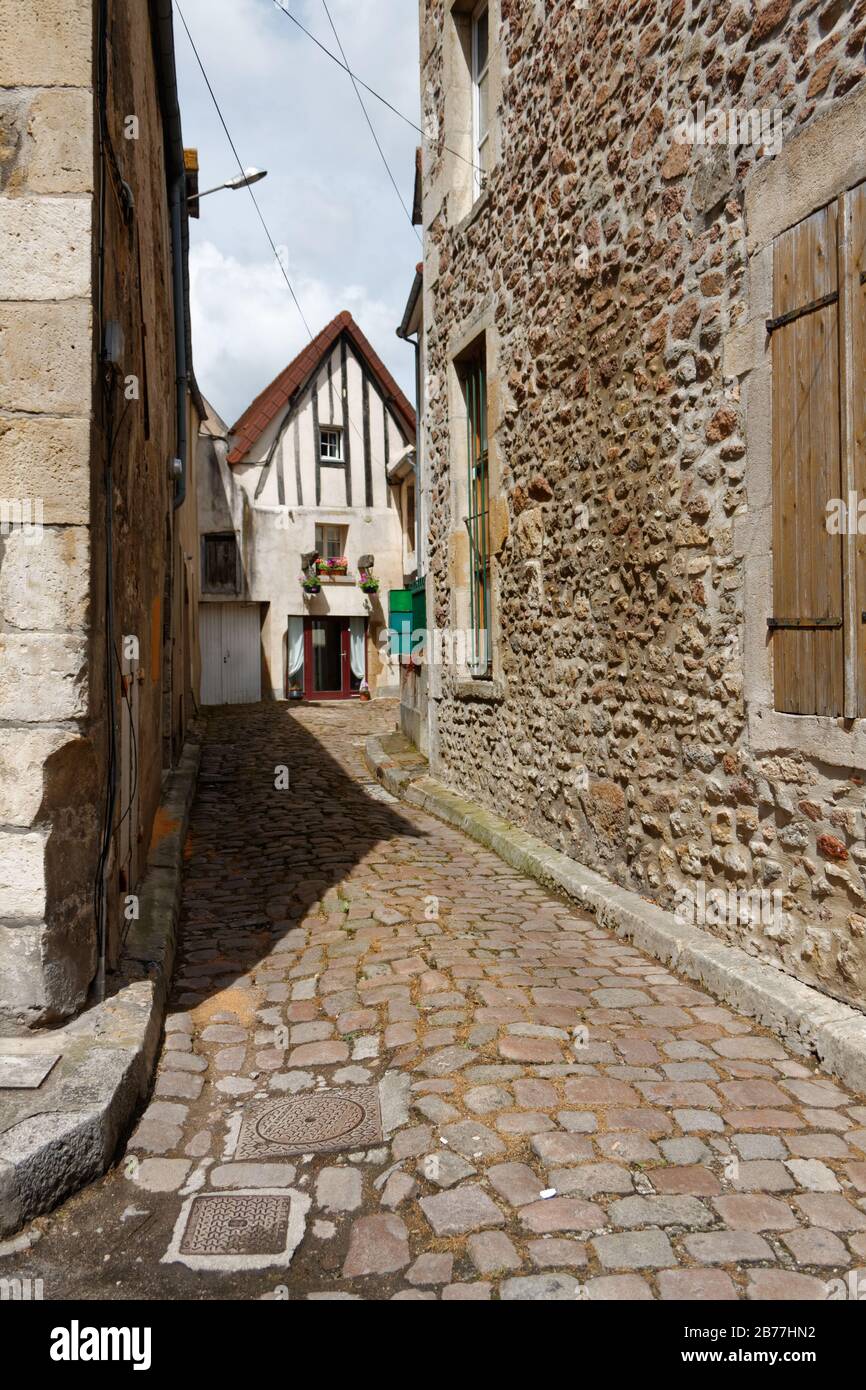Back alley of historic Avallon, France Stock Photo - Alamy