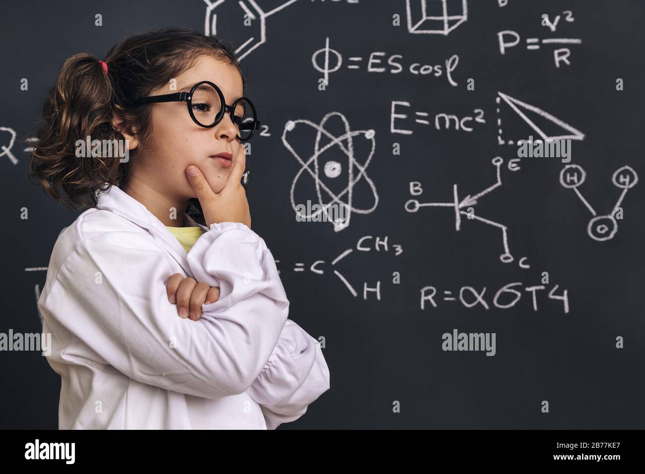 Child drawings scientist hi-res stock photography and images - Alamy
